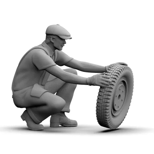 MM4169 Male Garage worker with Tyre – Scale Scenery And Figures