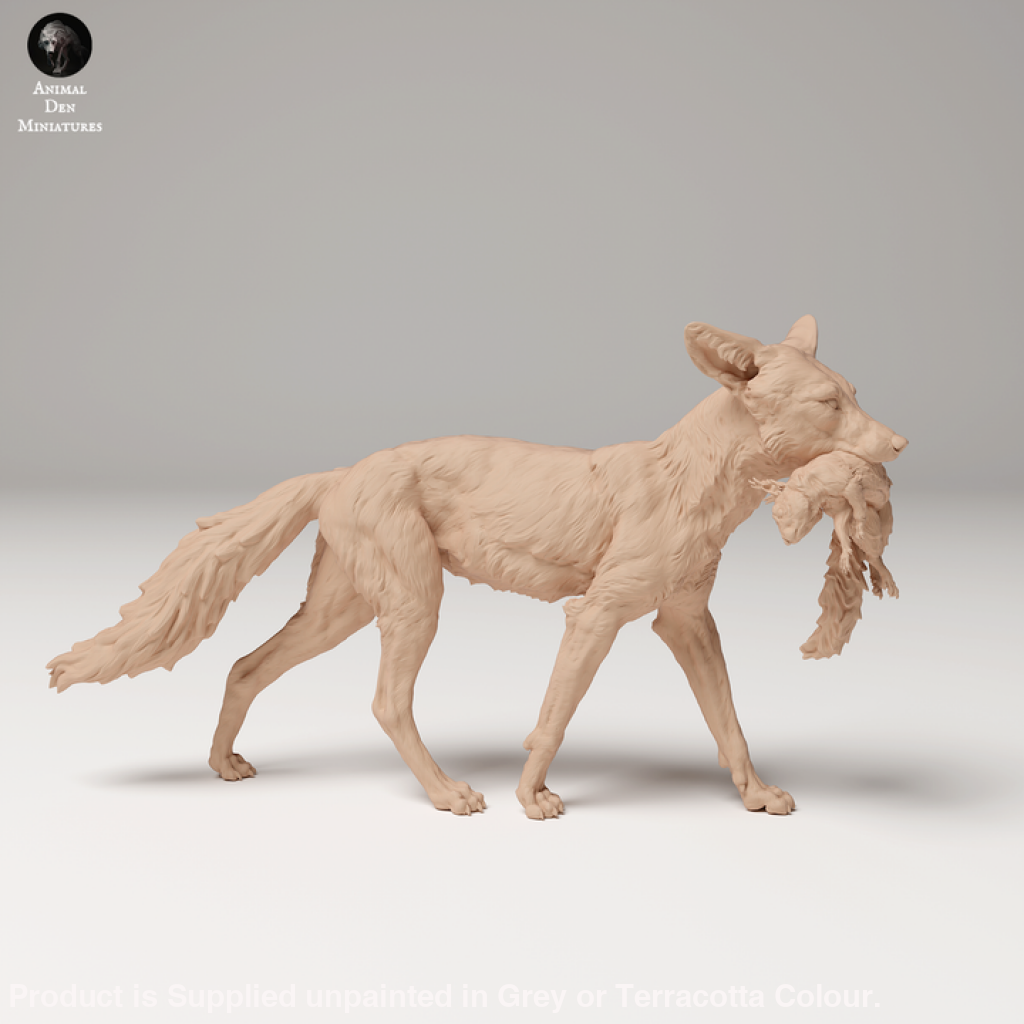ADM2009 Red Fox holding a Squirrel x 1 – Scale Scenery And Figures