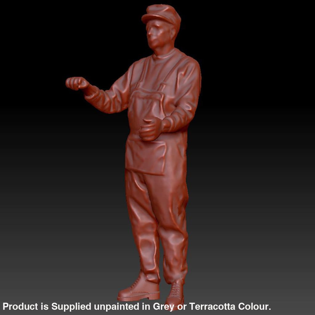 DSP224 Male Steam Engine driver – Scale Scenery And Figures
