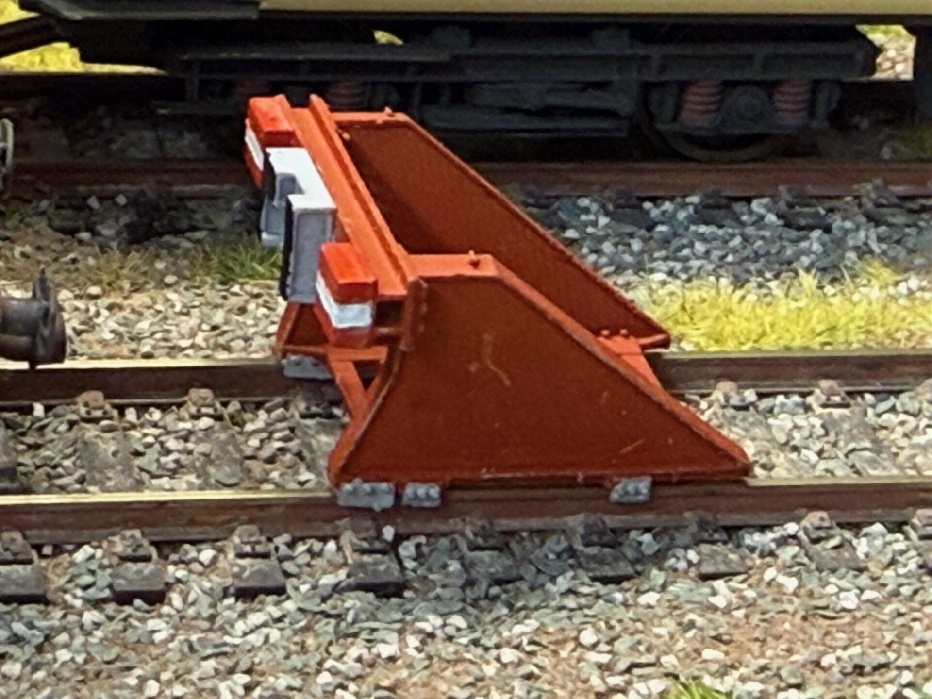 PJD088 Model Railway Modern Friction Buffer Stop – Scale Scenery And ...